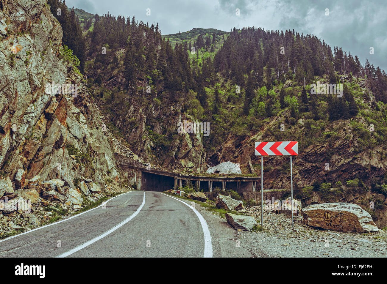 Chevron warning sign hi-res stock photography and images - Alamy