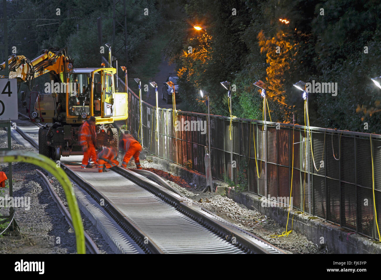 Employees working in night hi-res stock photography and images - Alamy