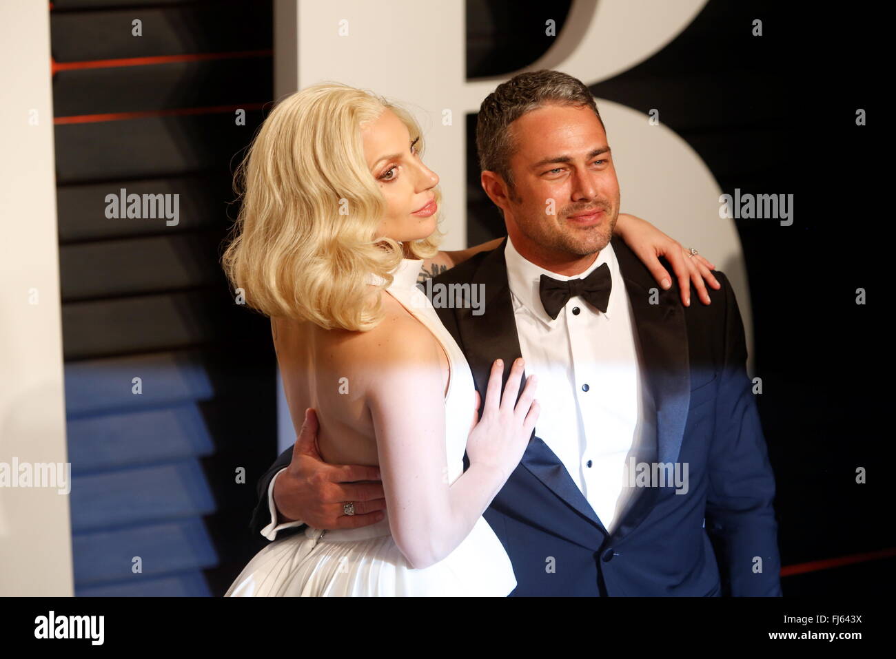 Taylor kinney hi-res stock photography and images - Alamy