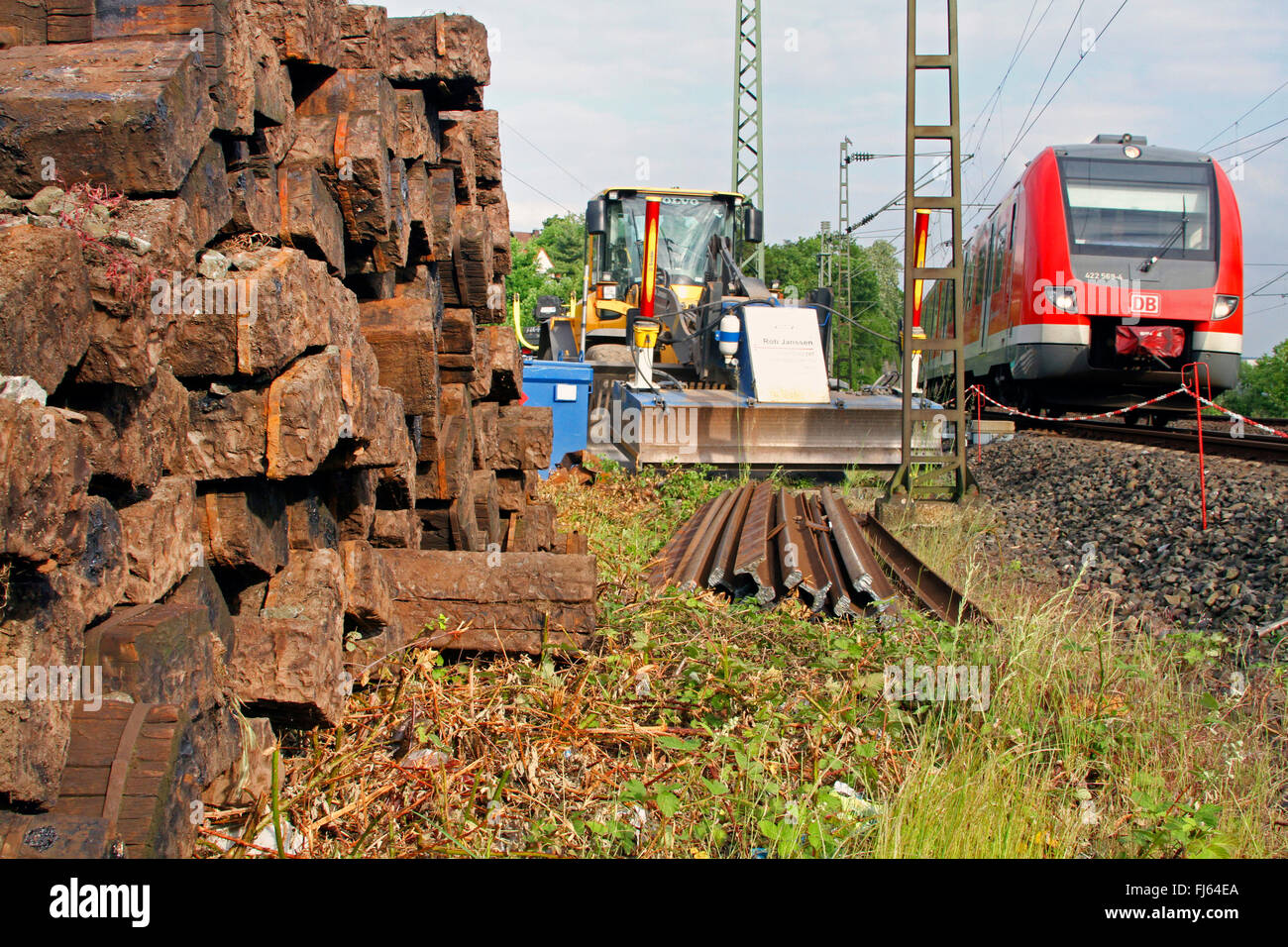 Pile Of Railway Sleepers High Resolution Stock Photography and Images - Alamy