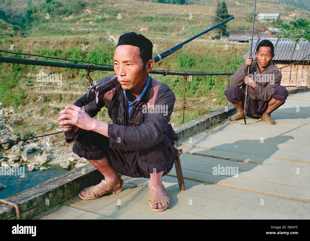 Vietnamese hunters, Vietnam, Sa Pa Stock Photo - Alamy