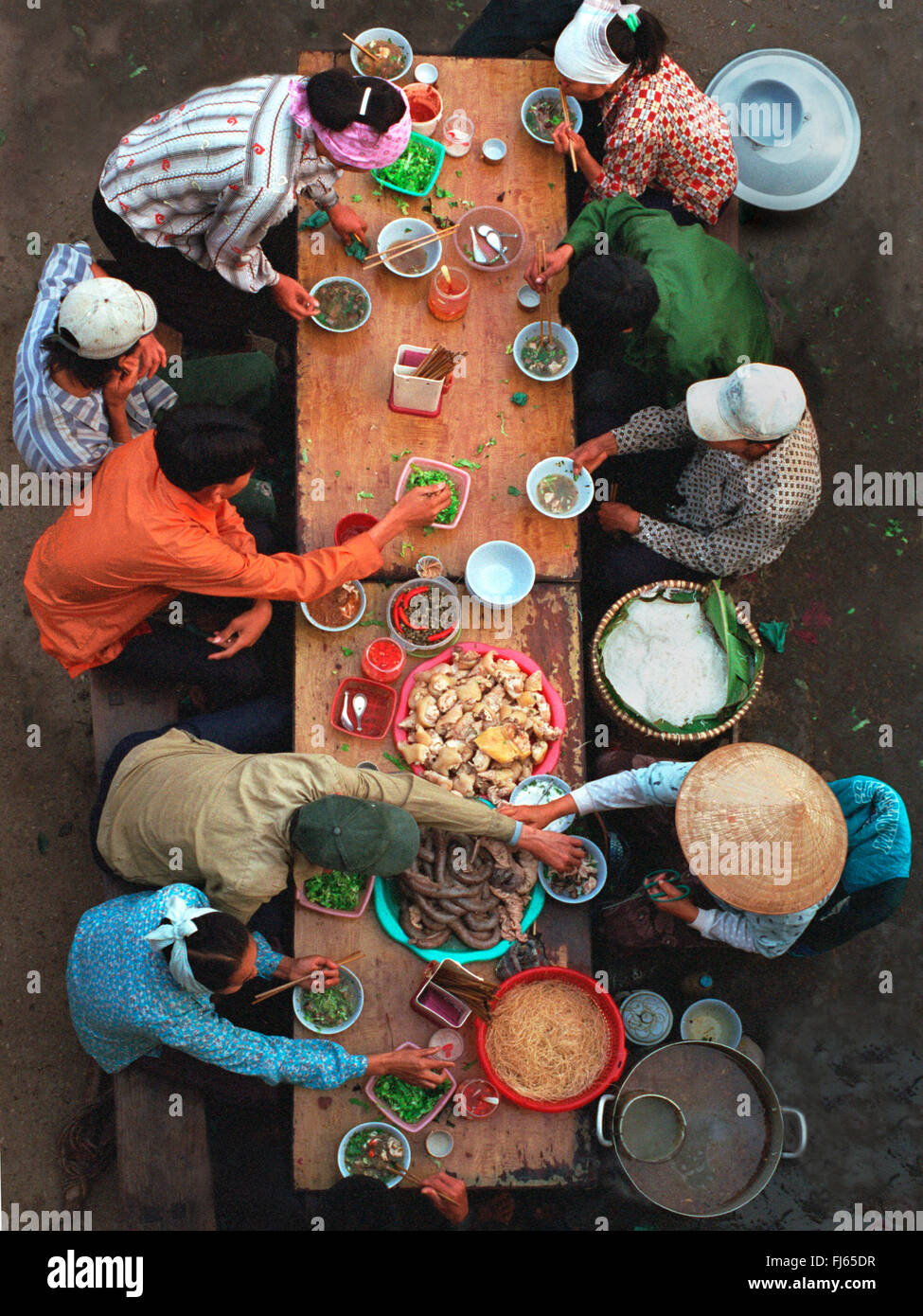 Vietnamese eating, Vietnam Stock Photo - Alamy
