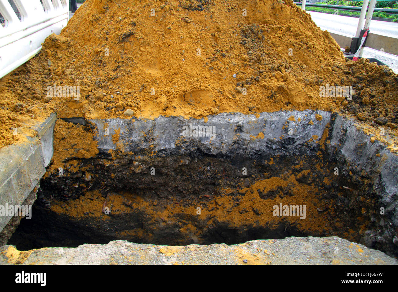 Cordoned off construction site hi-res stock photography and images - Alamy
