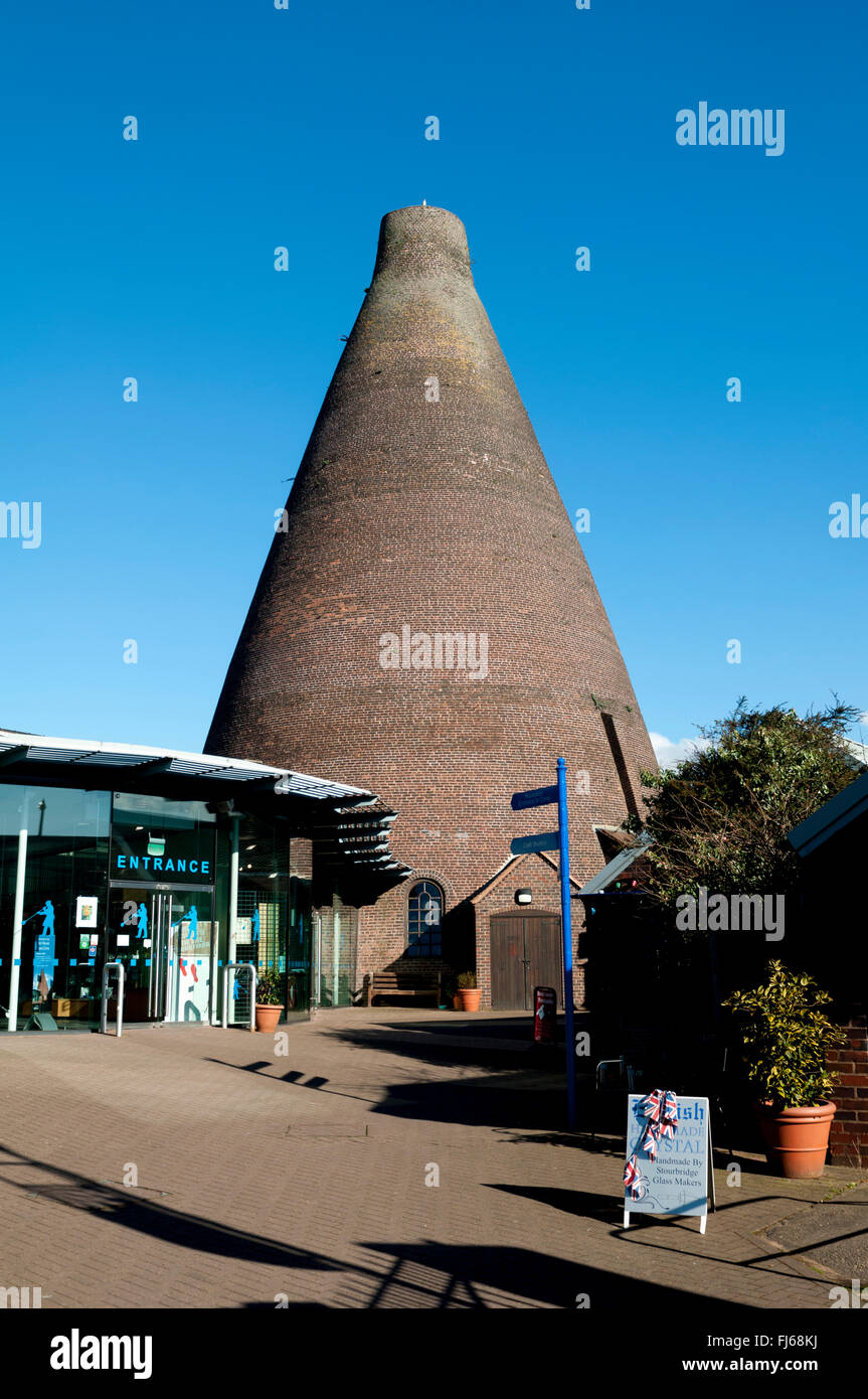 Red House Glass Cone, Wordsley, West Midlands, England, UK Stock Photo ...