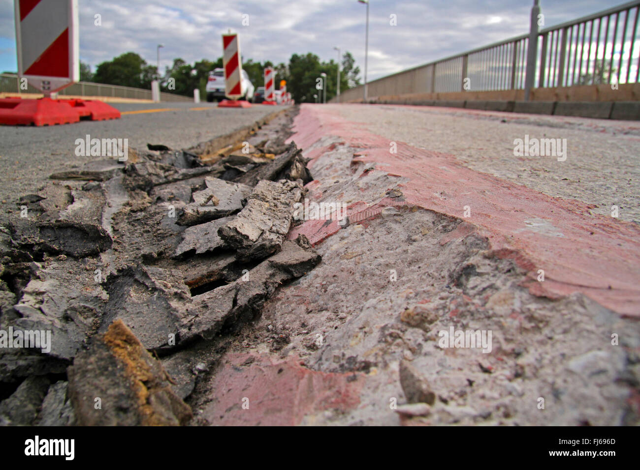Pavement milling hi-res stock photography and images - Alamy