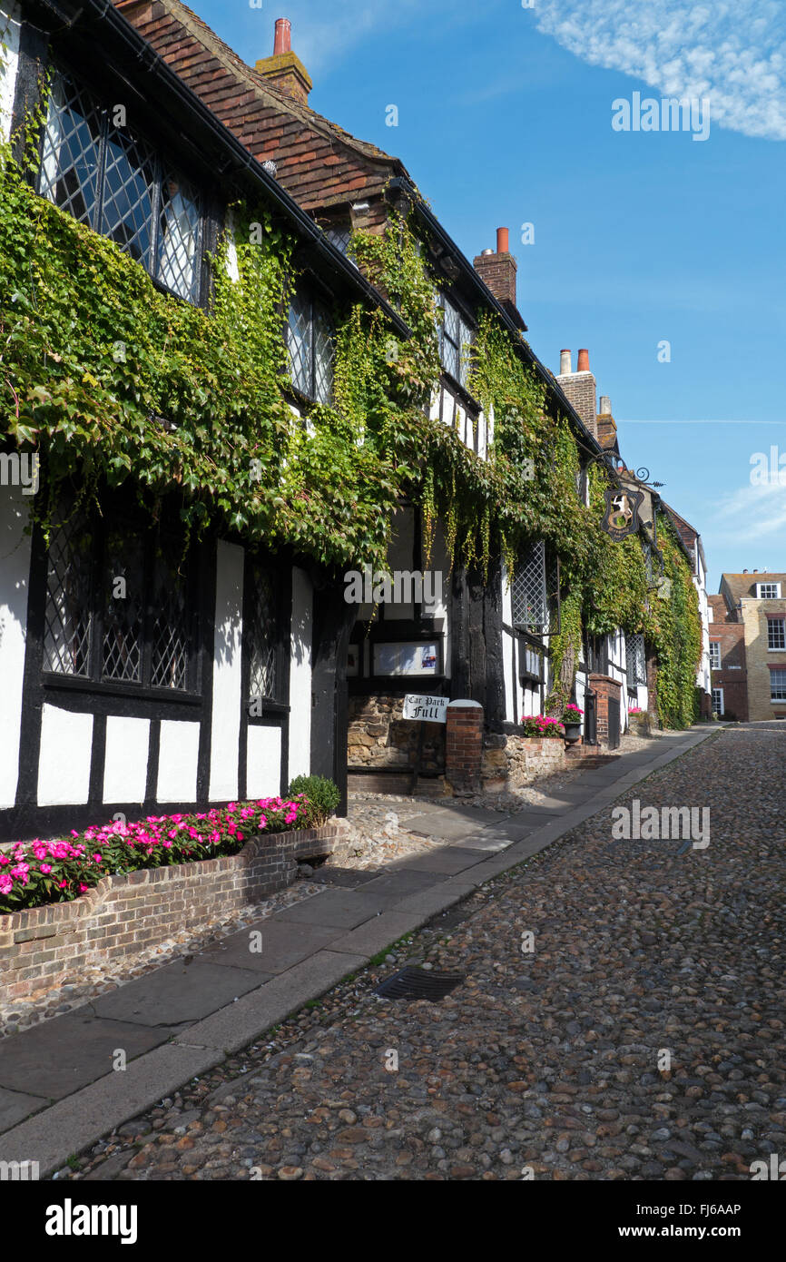 The Famous Cobbled Mermaid Street in Rye, East Sussex, England, with ...