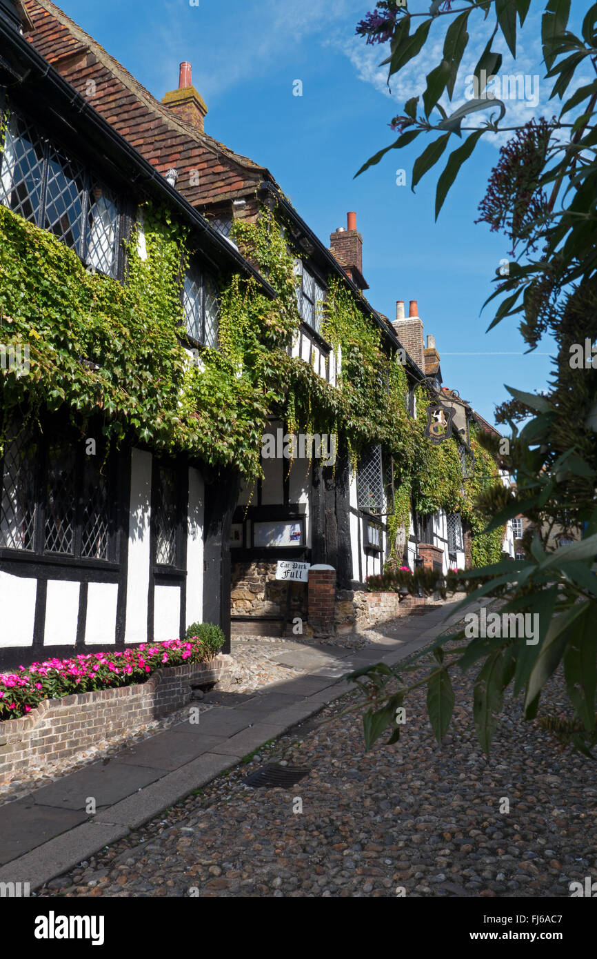 The Famous Cobbled Mermaid Street in Rye, East Sussex, England, with ...