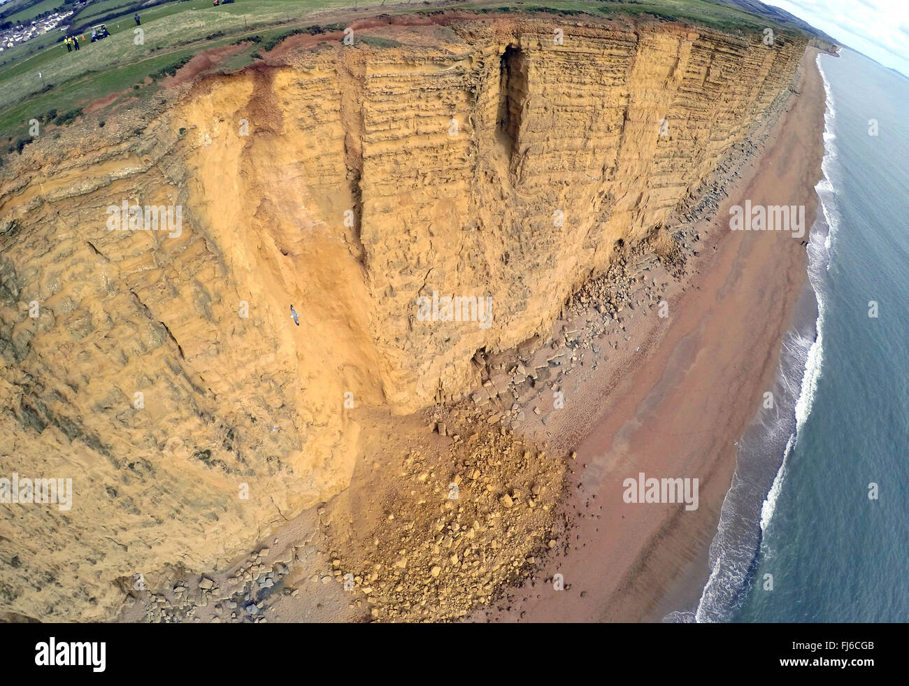 Jurassic coast cliff collapse hi-res stock photography and images - Alamy