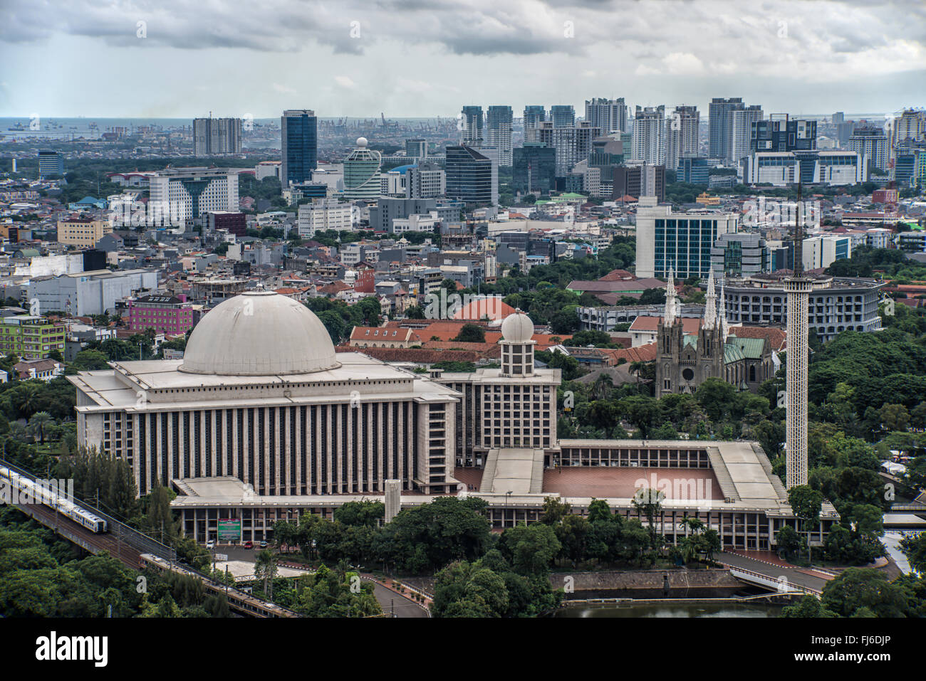 City skyline jakarta indonesia hi-res stock photography and images - Alamy