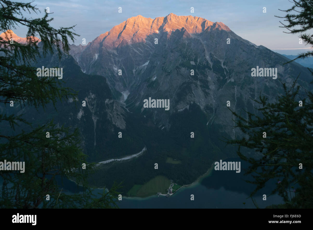 View on the first light of the sunrise on Mount Watzmann and over St ...