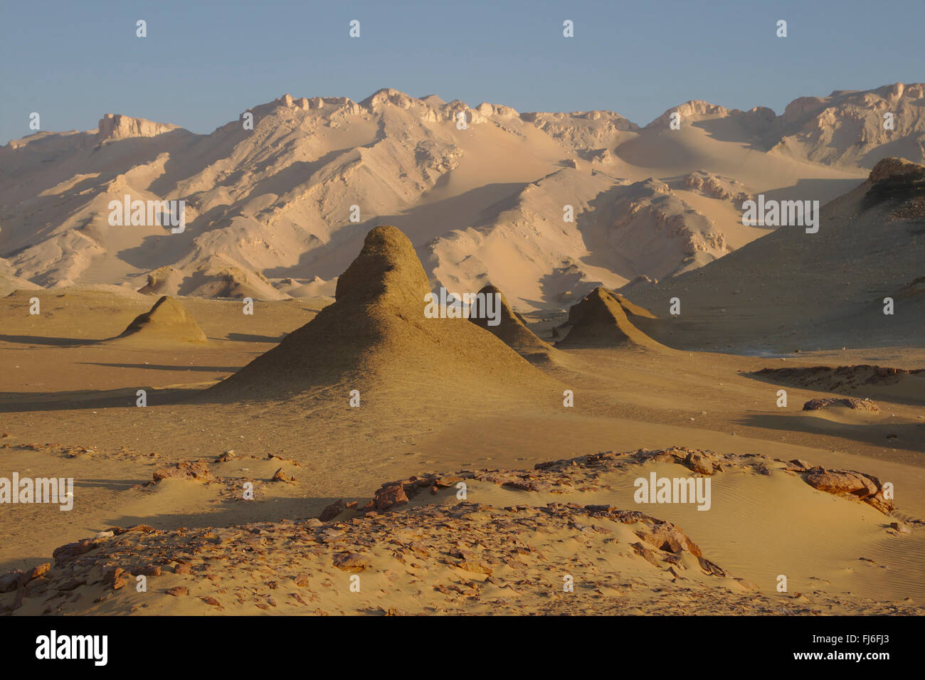 Yardang Stock Photos & Yardang Stock Images - Alamy