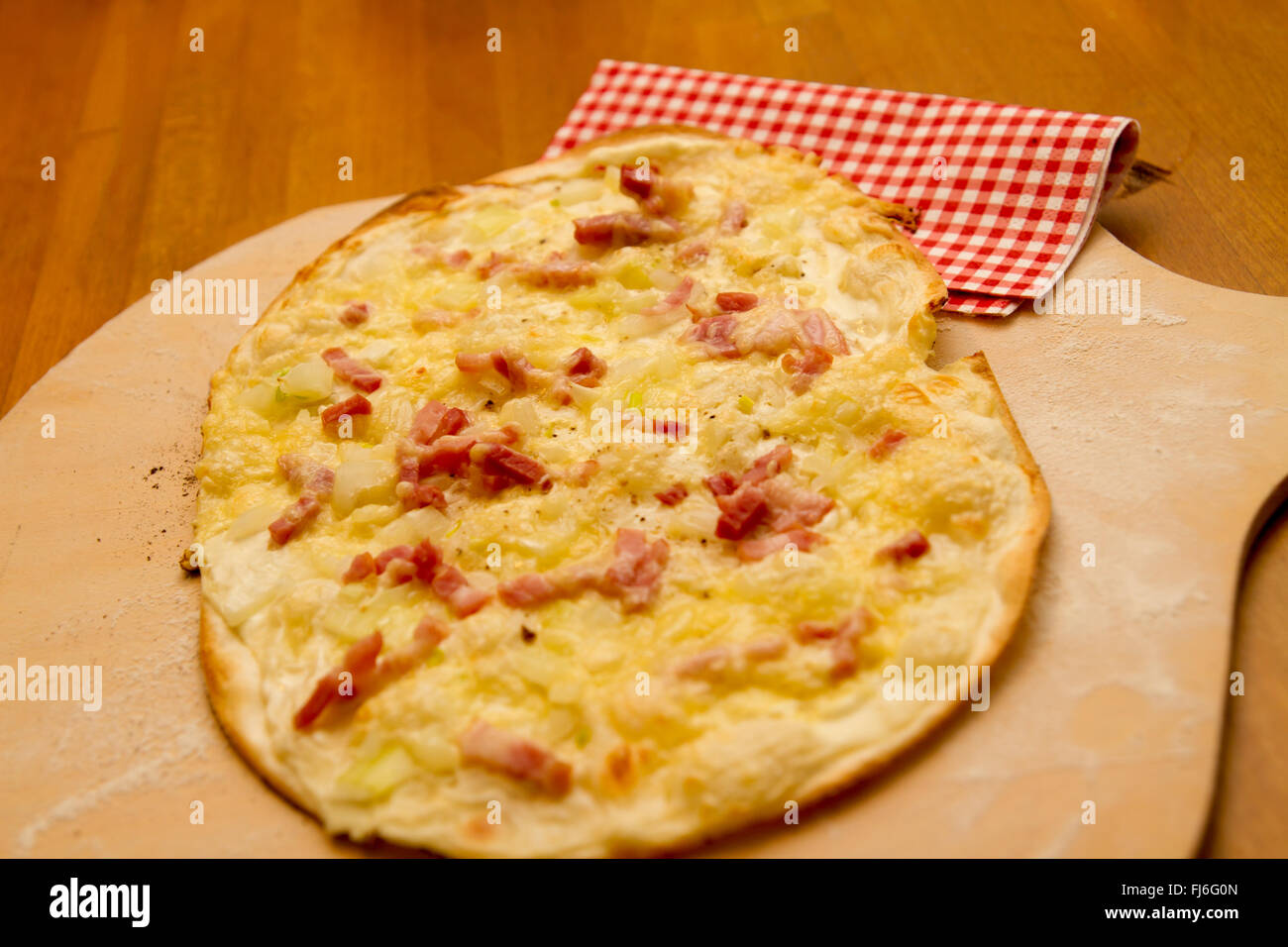 Flammenkuchen hi-res stock photography and images - Alamy