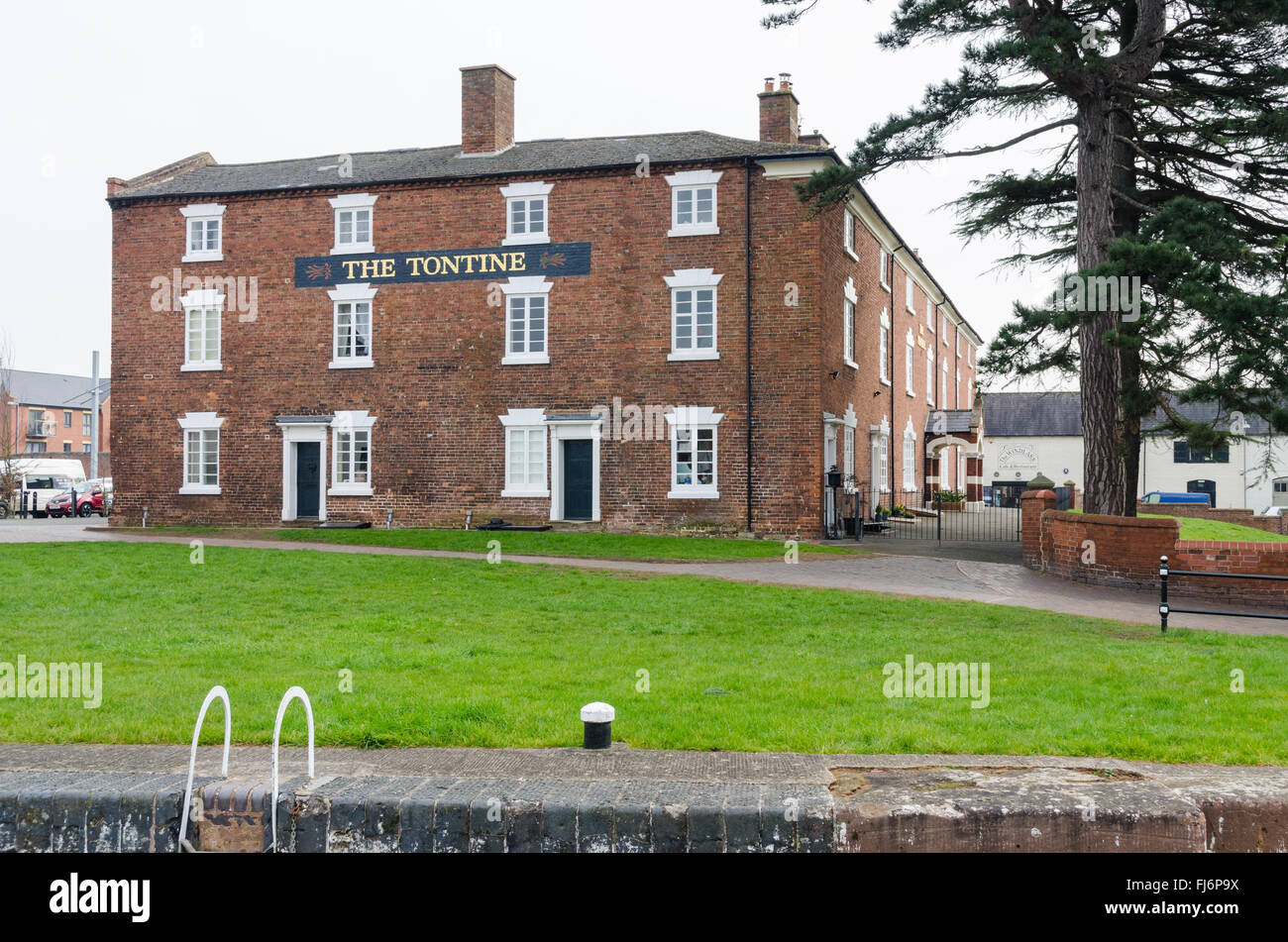 Tontine stourport hi-res stock photography and images - Alamy