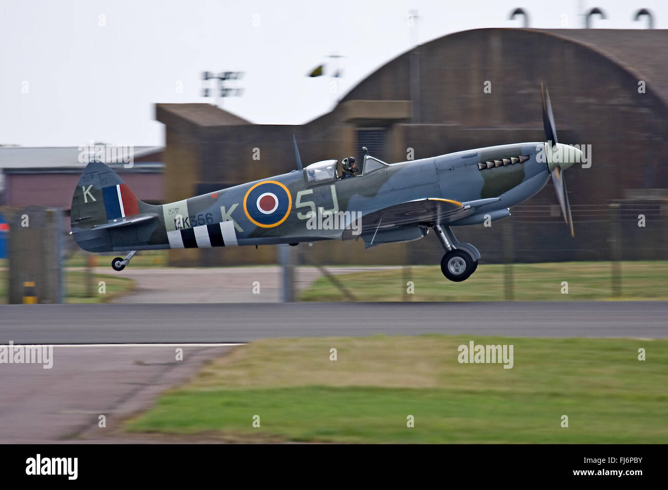 Spitfire lf ixe hi-res stock photography and images - Alamy
