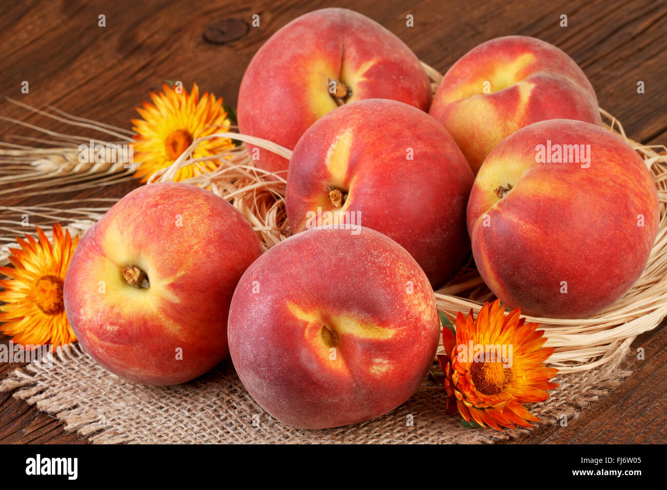 Vintage fruit and peach hi-res stock photography and images - Alamy