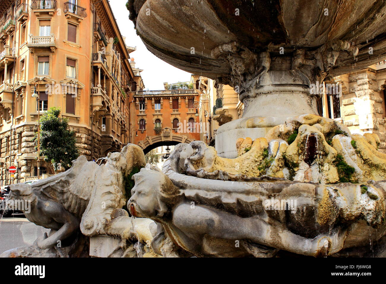 Fontana delle Rane - Piazza Mincio, Quartiere Copped, Rome Stock Photo ...