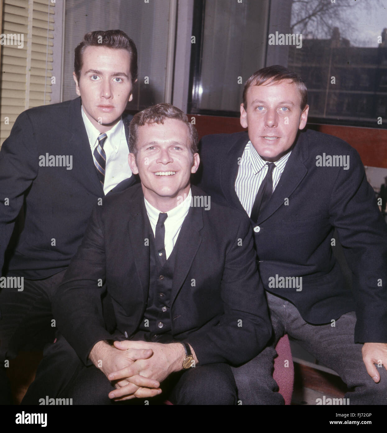 THE KINGSTON TRIO US vocal group in 1963. From left: John Stewart, Bob ...