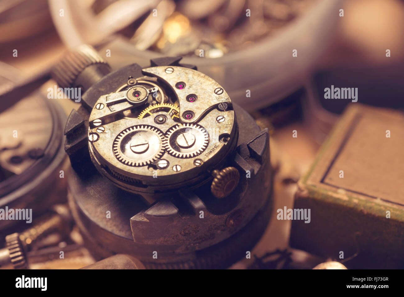 Clock makers hi-res stock photography and images - Alamy