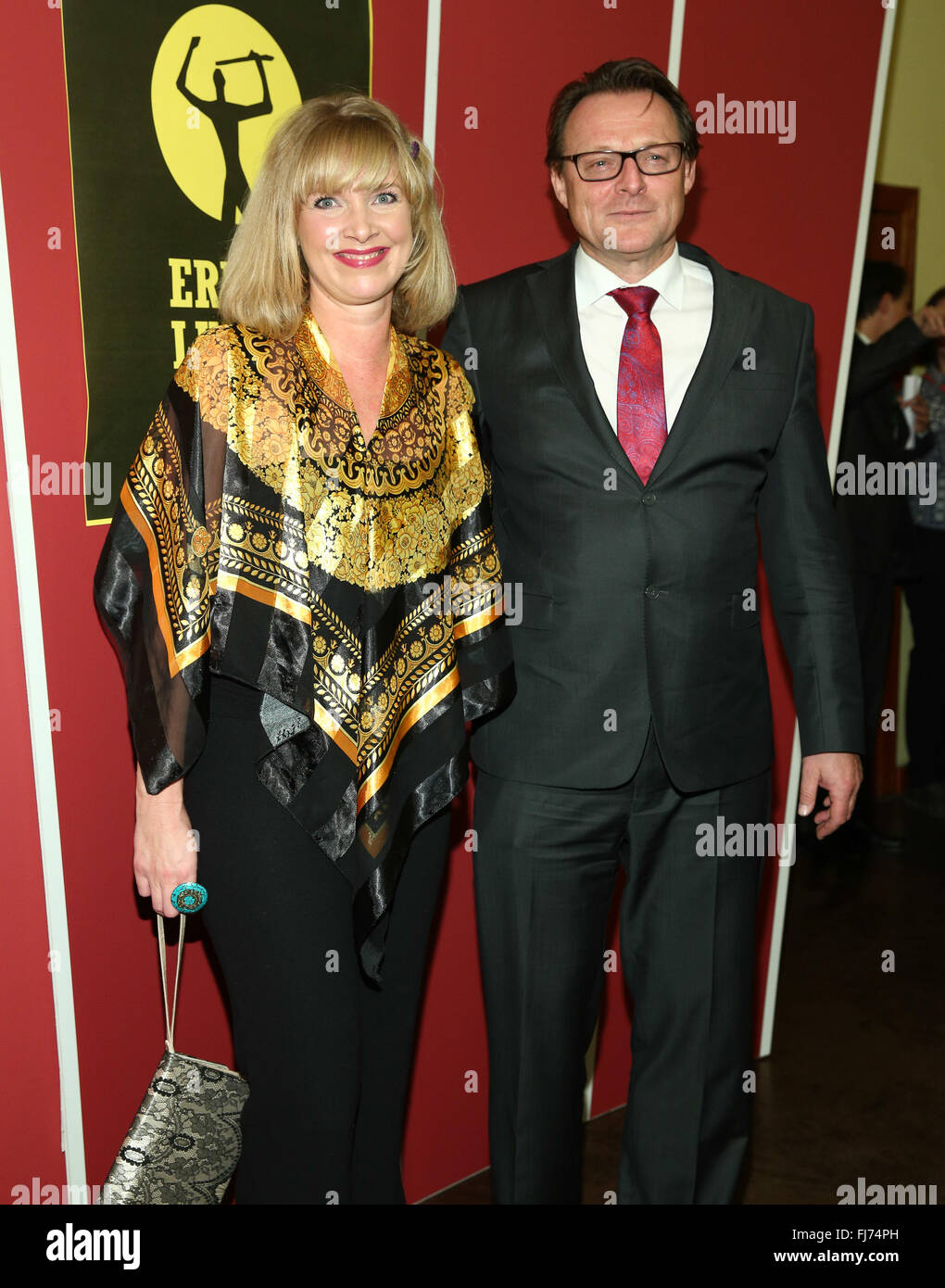 The 2016 Ernst Lubitsch Prize for best comedic performance in a German ...
