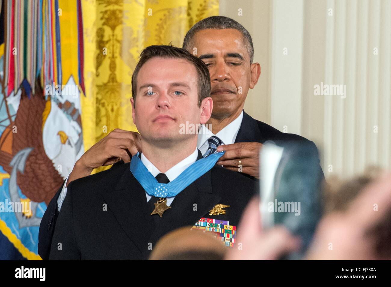 Senior chief edward byers hi-res stock photography and images - Alamy