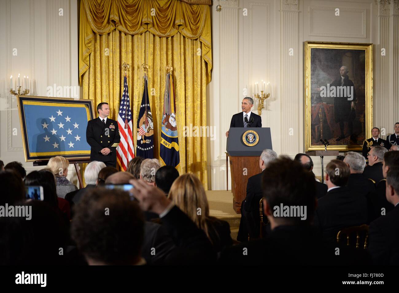 Senior chief edward byers hi-res stock photography and images - Alamy