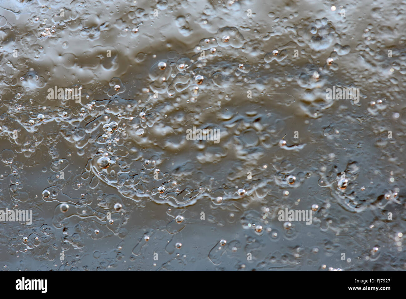 Ice with bubbles hi-res stock photography and images - Alamy