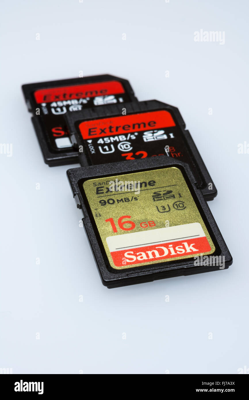 The cards cascade hi-res stock photography and images - Alamy