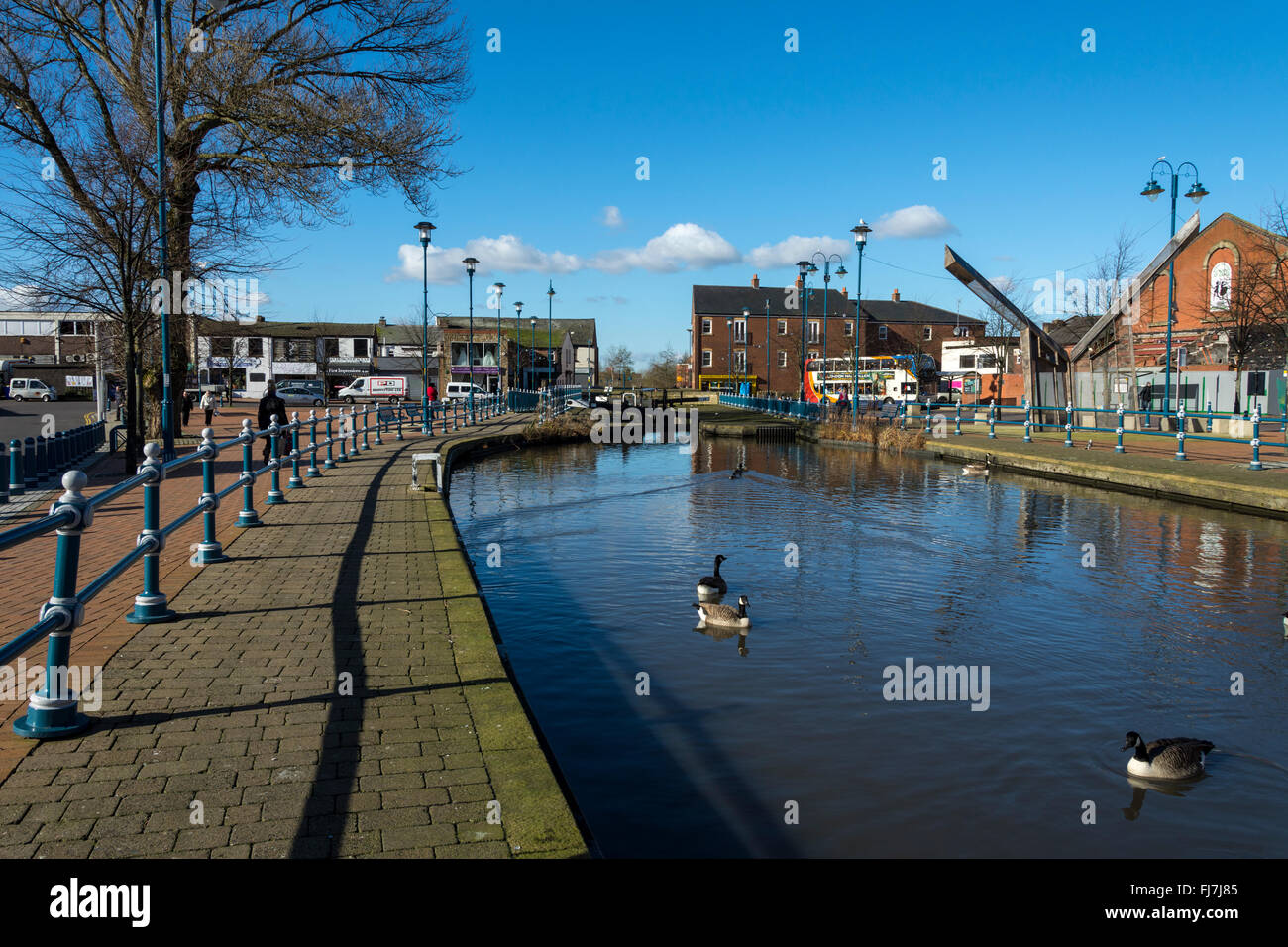 Stalybridge canal hi-res stock photography and images - Alamy