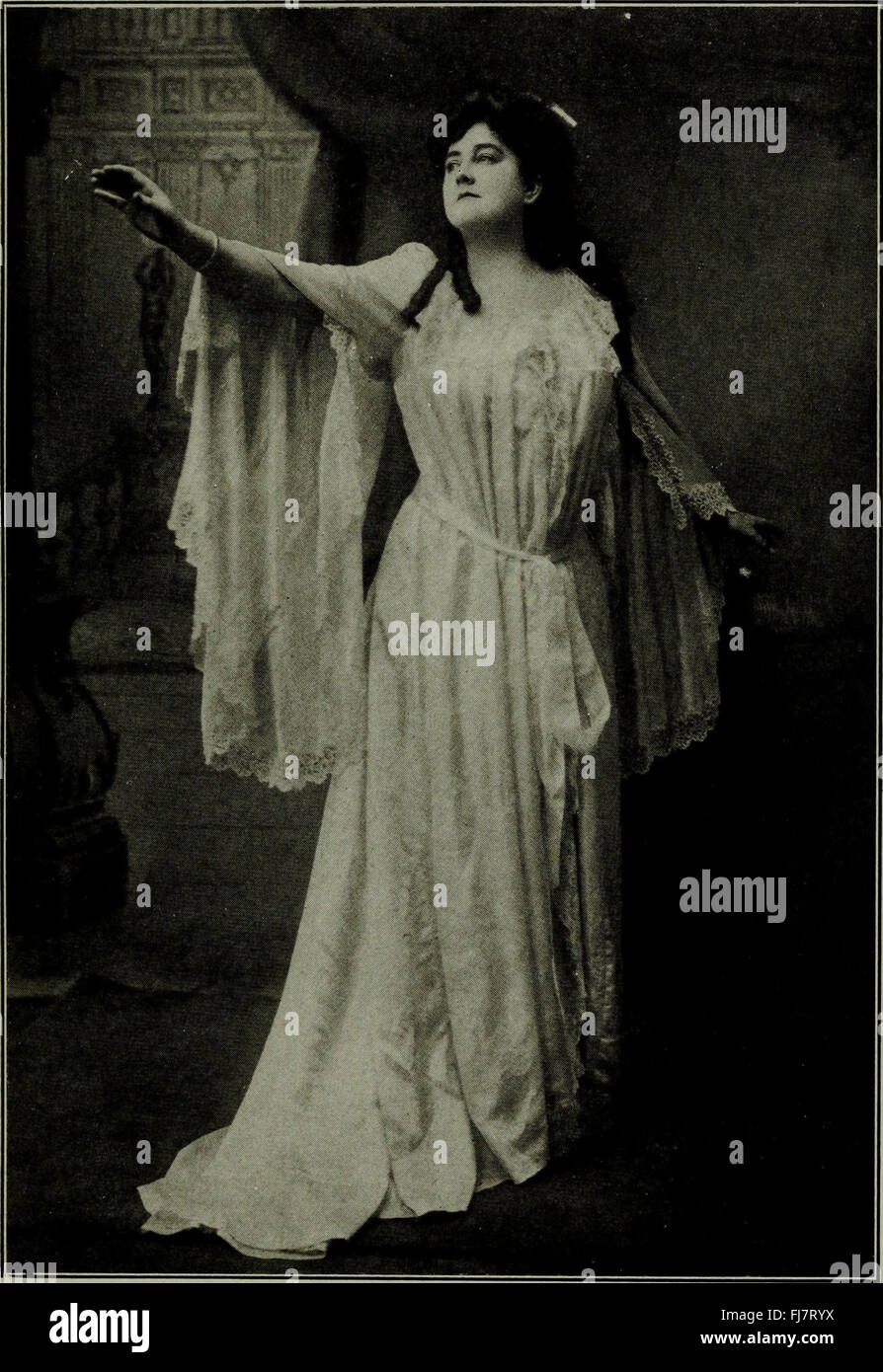 Overview of the leading opera singers and major operatic events of the ...