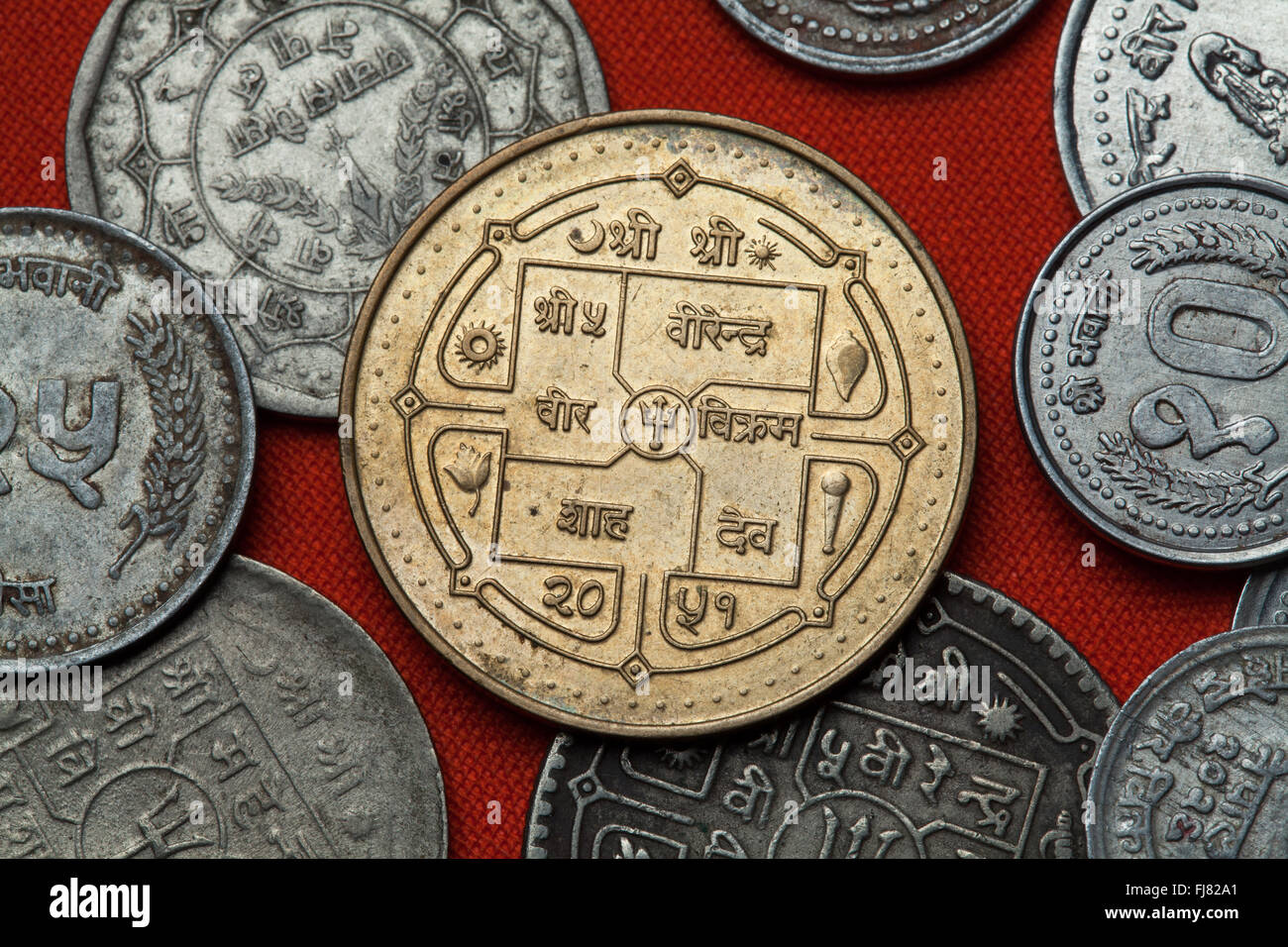 Coins nepal nepalese rupee coins hi-res stock photography and images ...