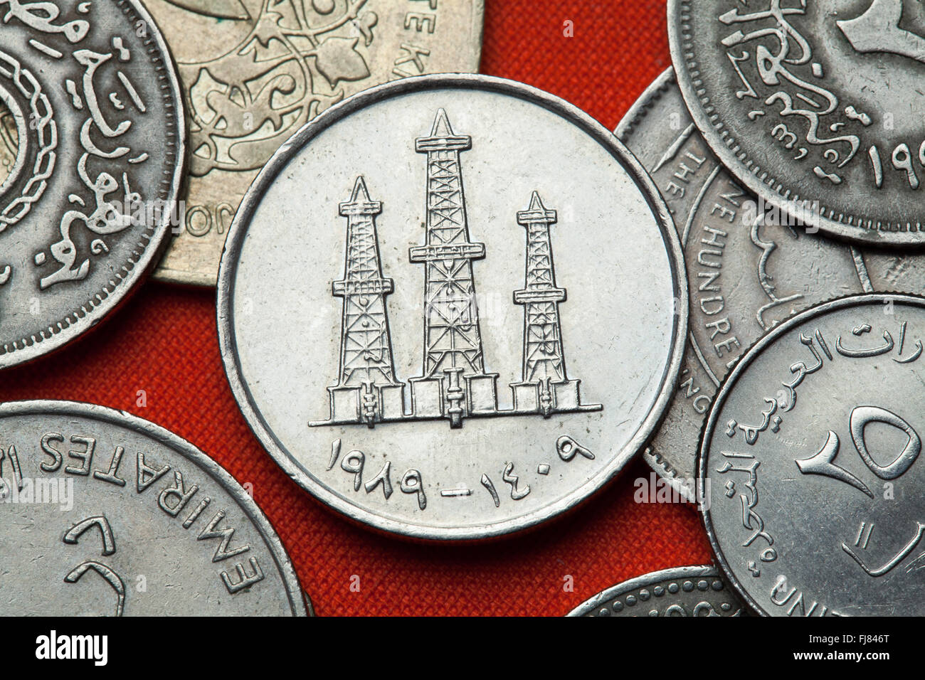 Oil derrick united arab emirates hi-res stock photography and images ...