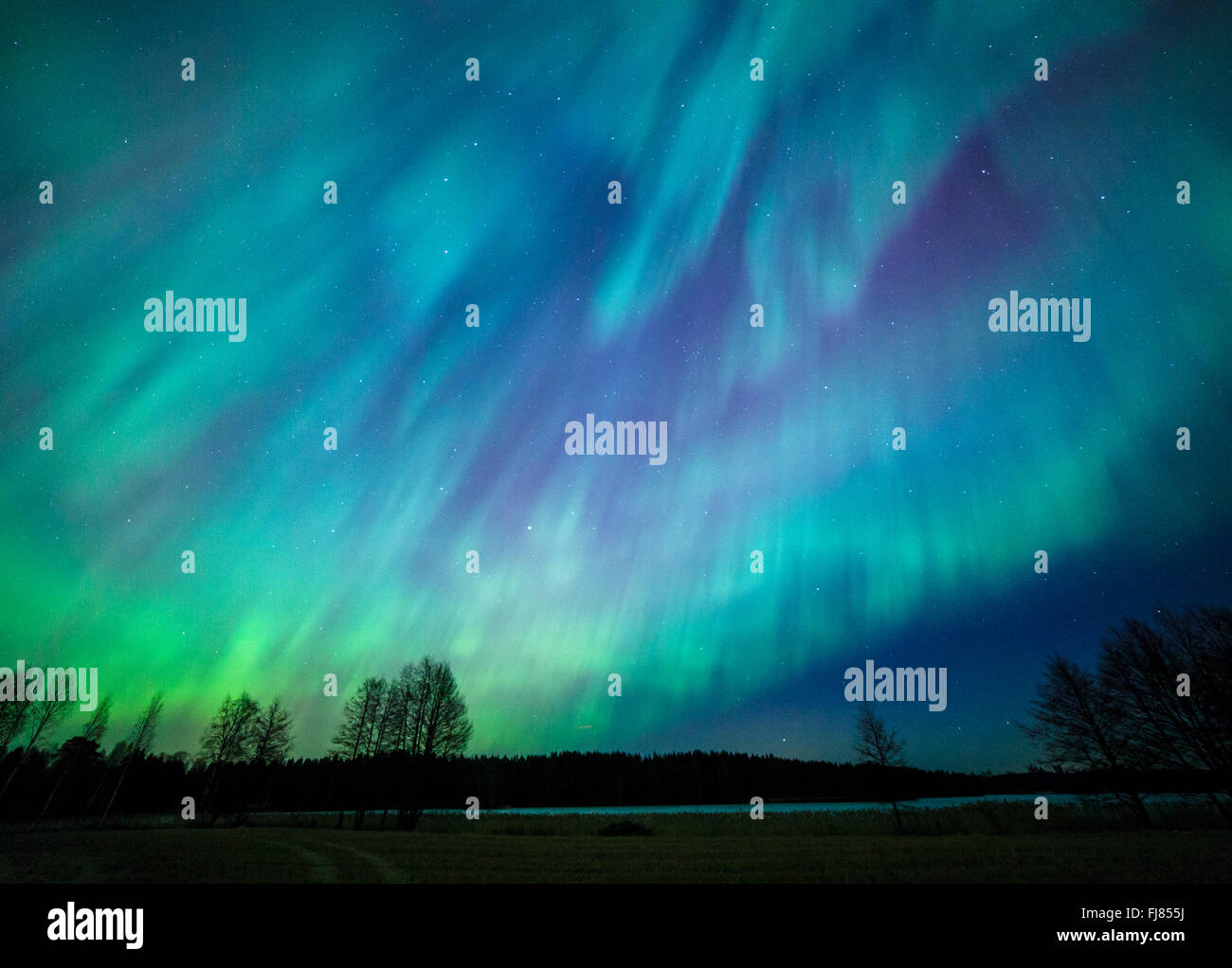 Aurora borealis landscape hi-res stock photography and images - Alamy