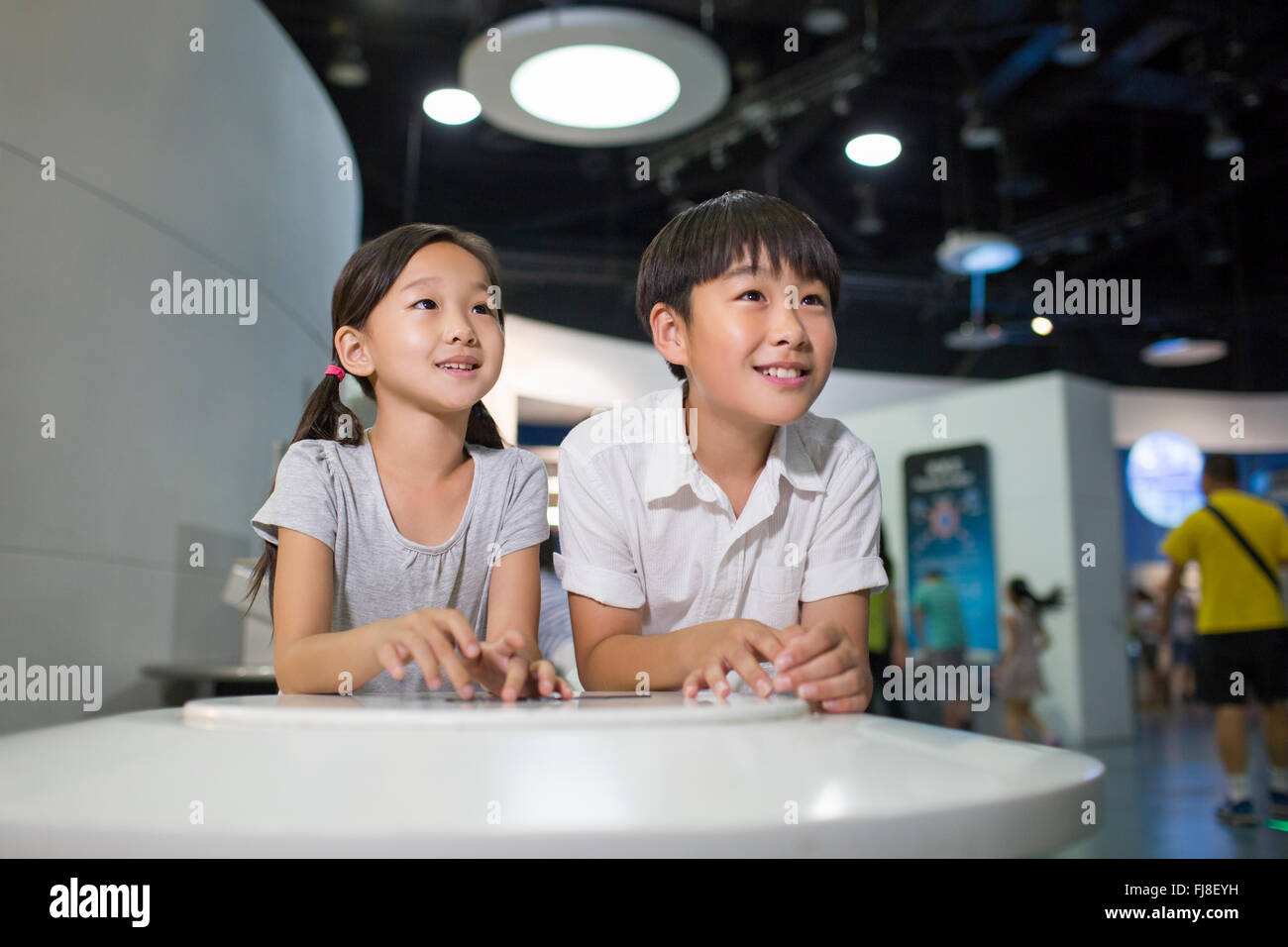 Chinese children in science and technology museum Stock Photo - Alamy