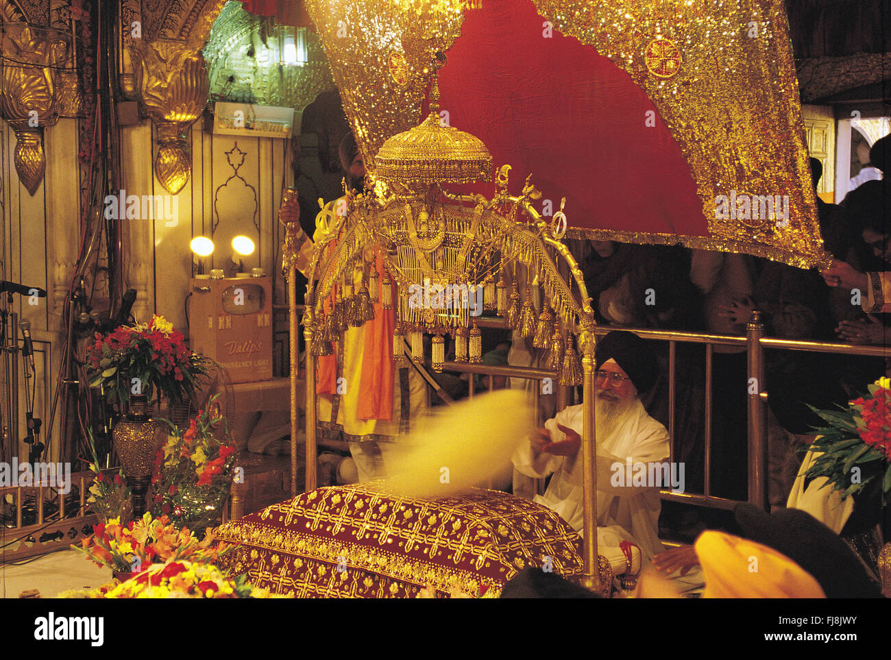 Golden temple interior amritsar hi-res stock photography and images - Alamy