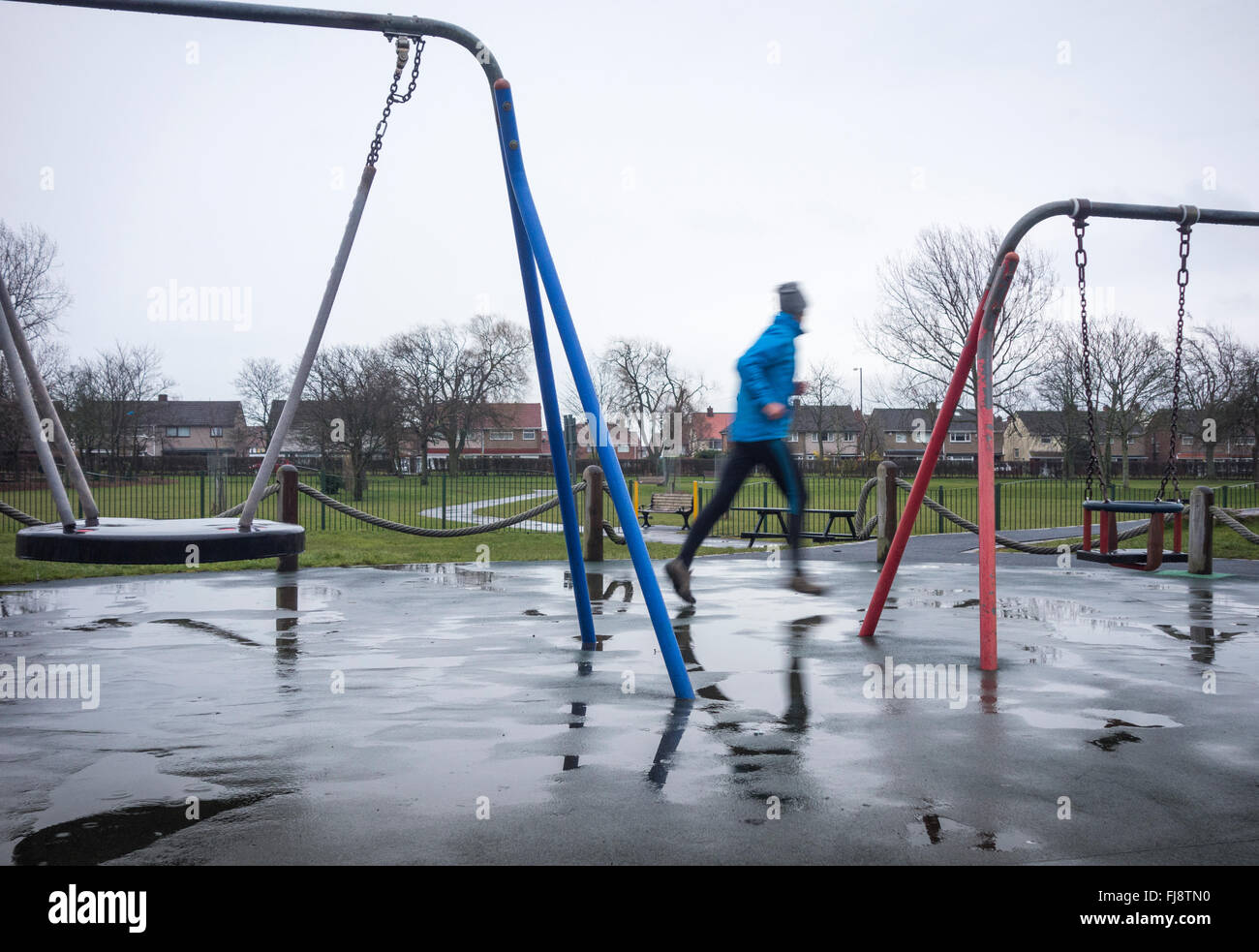 Rain in a park hi-res stock photography and images - Alamy