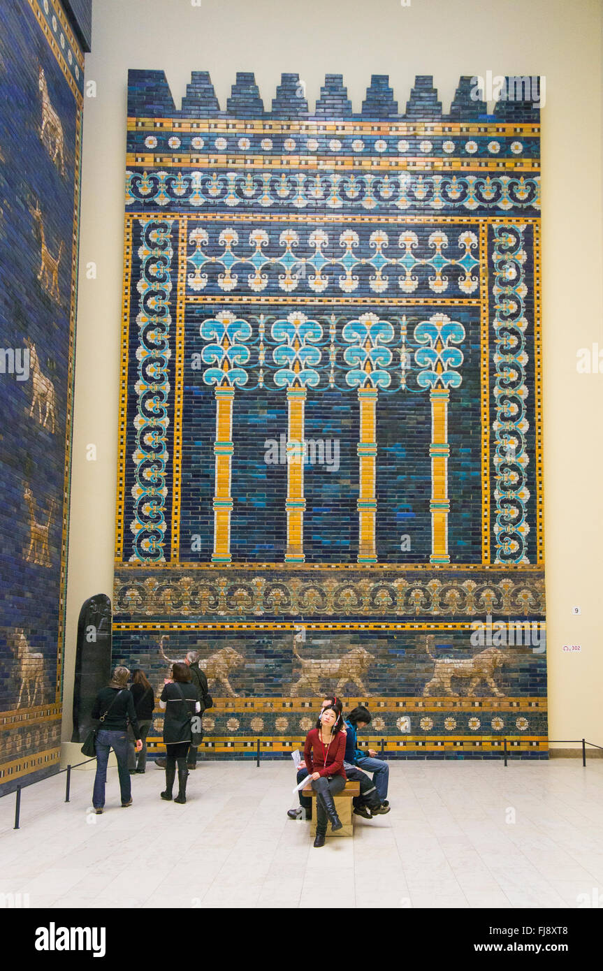 Ishtar Gate, Pergamon Museum Stock Photo - Alamy