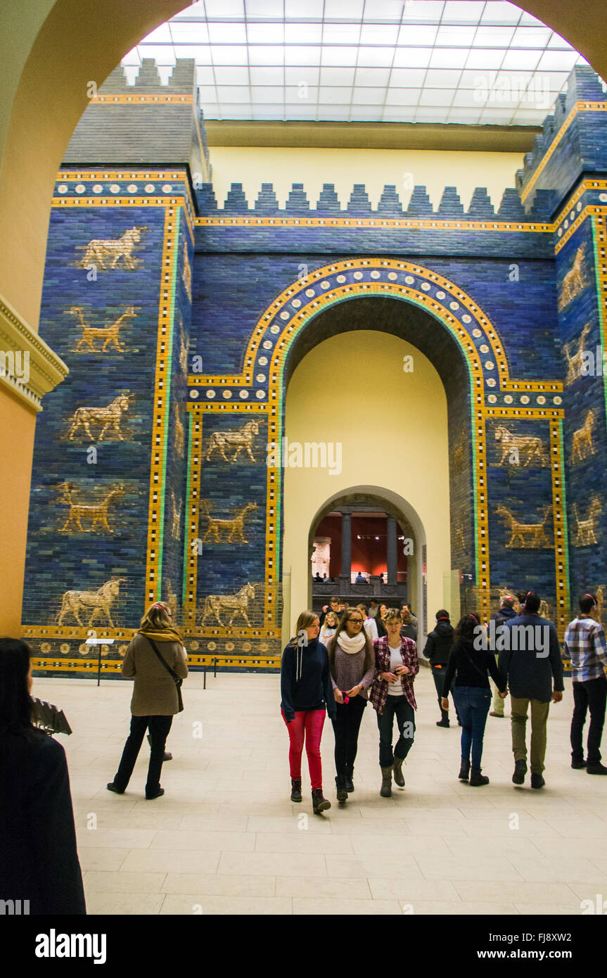 Ishtar Gate, Pergamon Museum Stock Photo - Alamy