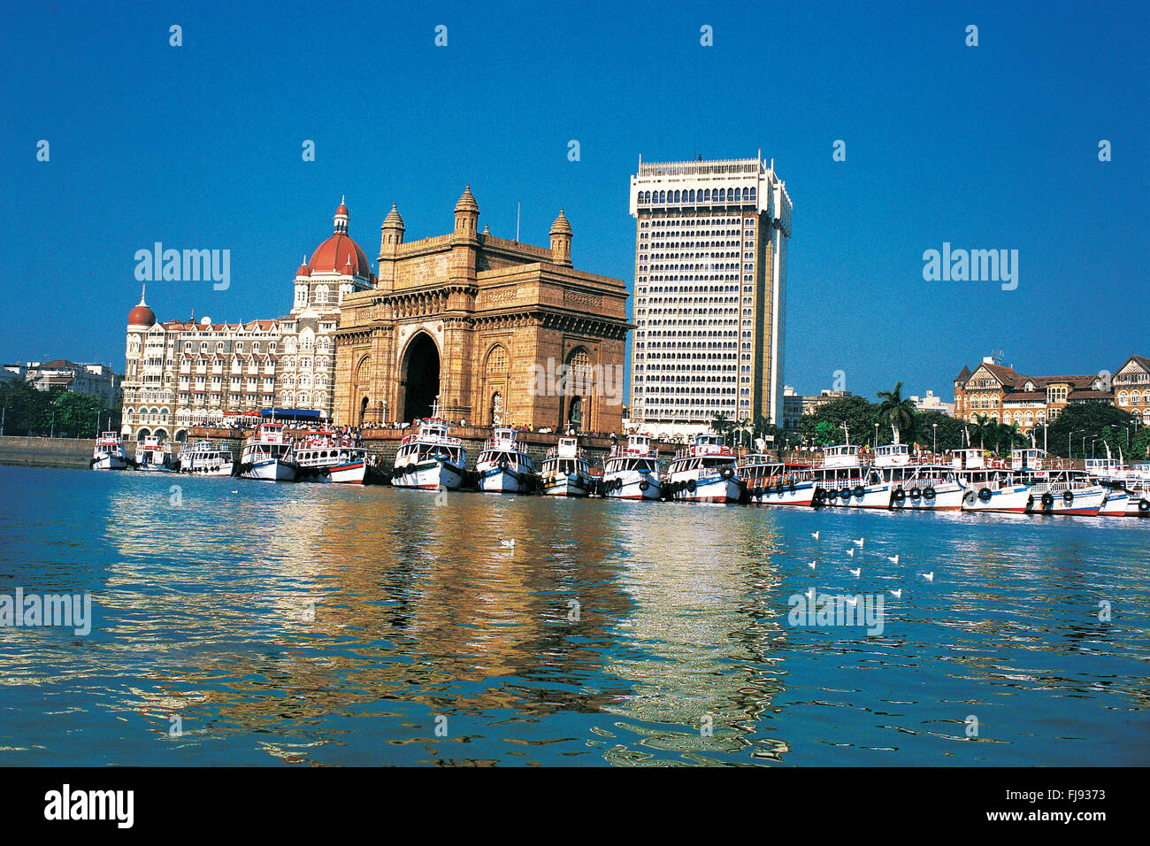 Gateway of india, colaba, mumbai, maharashtra, india, asia Stock Photo ...