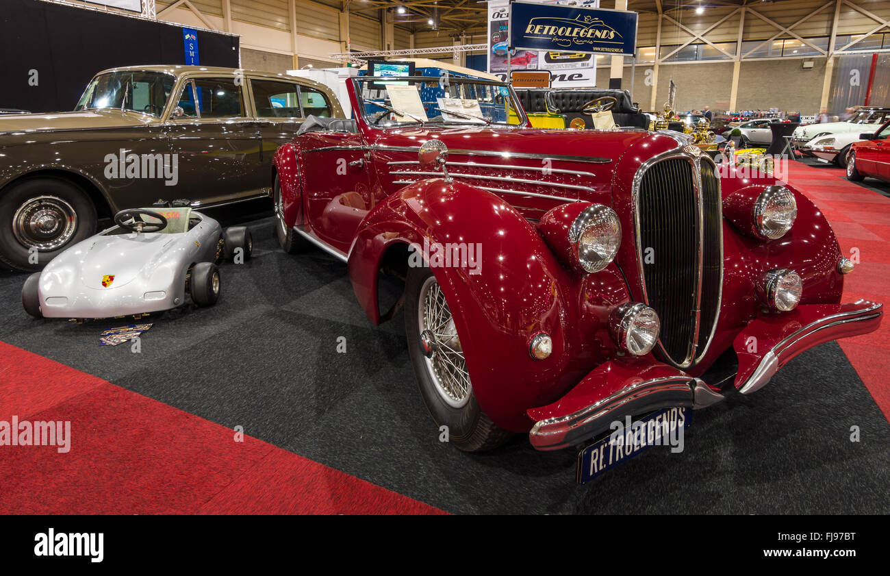 Luxury car Delahaye 135 MS Cabriolet by Pennock, 1948 Stock Photo - Alamy