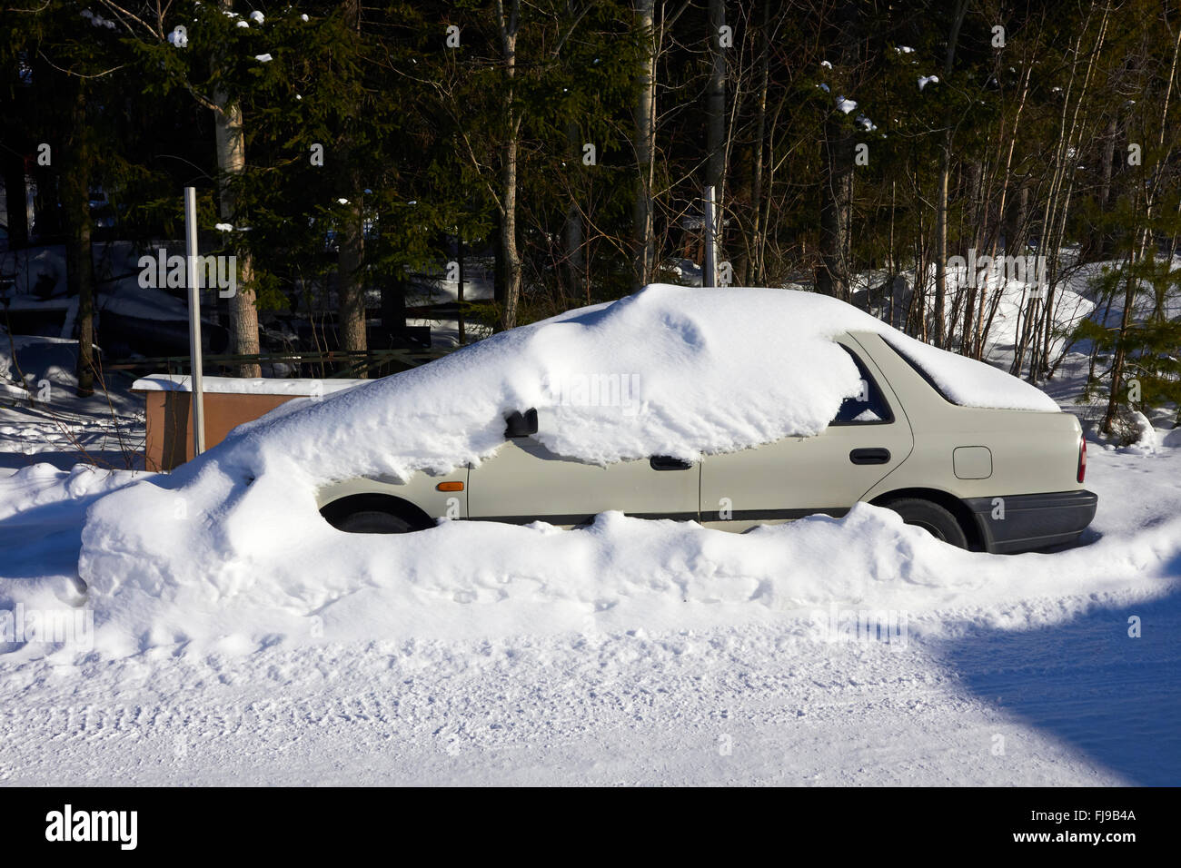 Buried car hi-res stock photography and images - Alamy