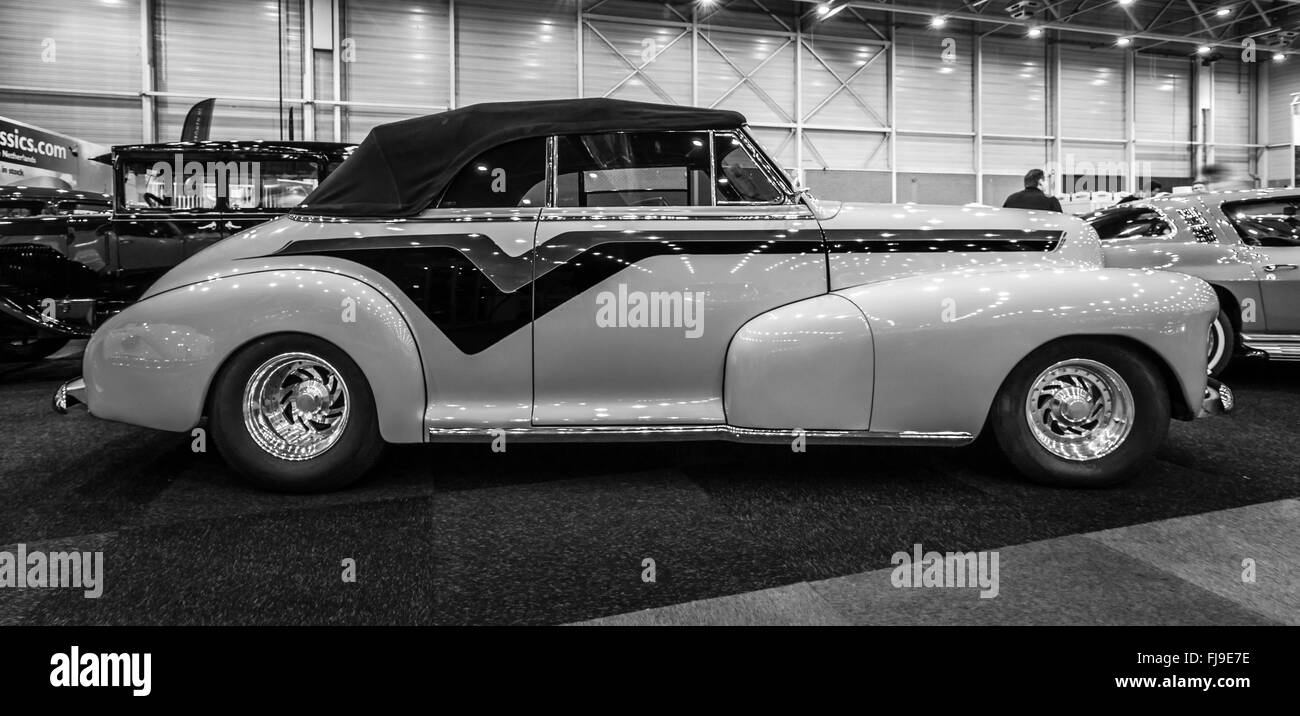 Vintage car Chevrolet Hot Rod, 1947. Black and white Stock Photo - Alamy