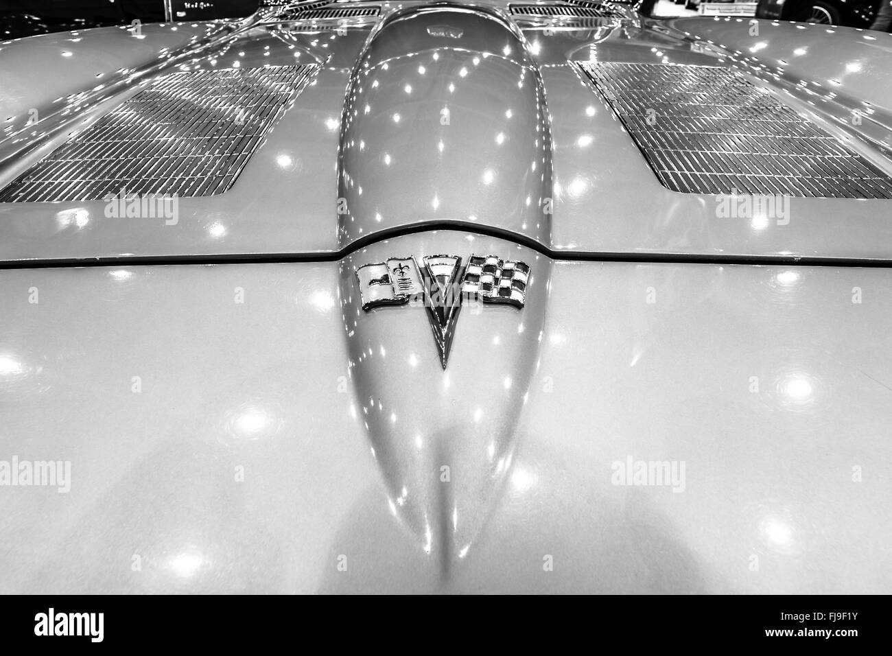 Detail and emblem of the sports car Chevrolet Corvette C2 "Split Window ...