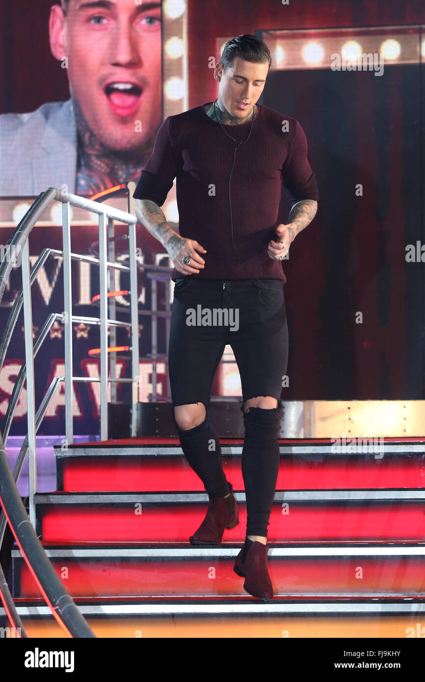 Jeremy McConnell is evicted from the Big Brother House Featuring ...