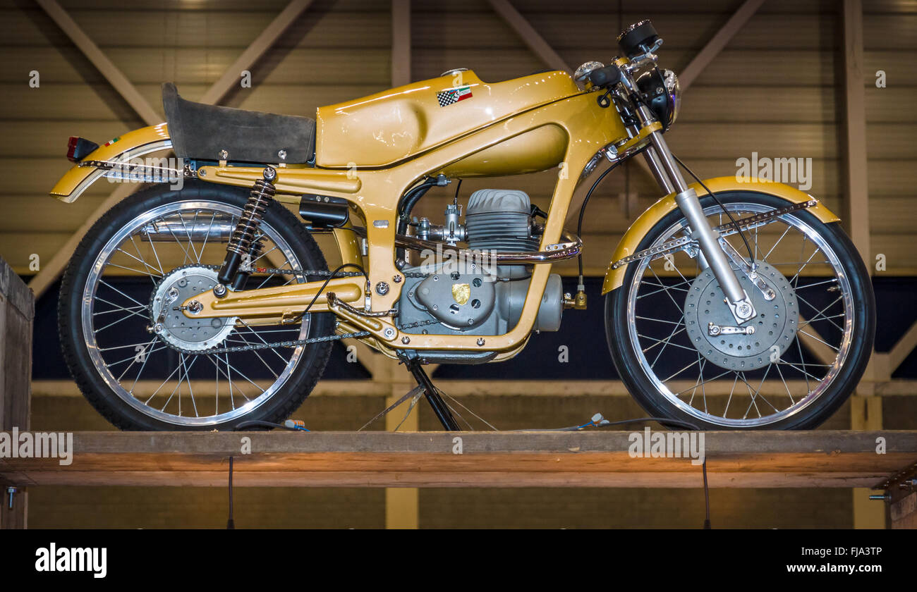 Retro motorcycle hi-res stock photography and images - Alamy
