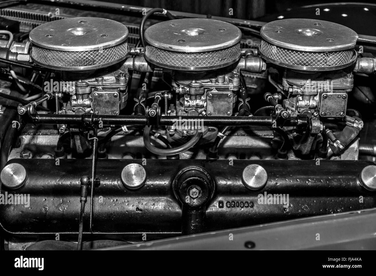Bmw 328 engine hi-res stock photography and images - Alamy