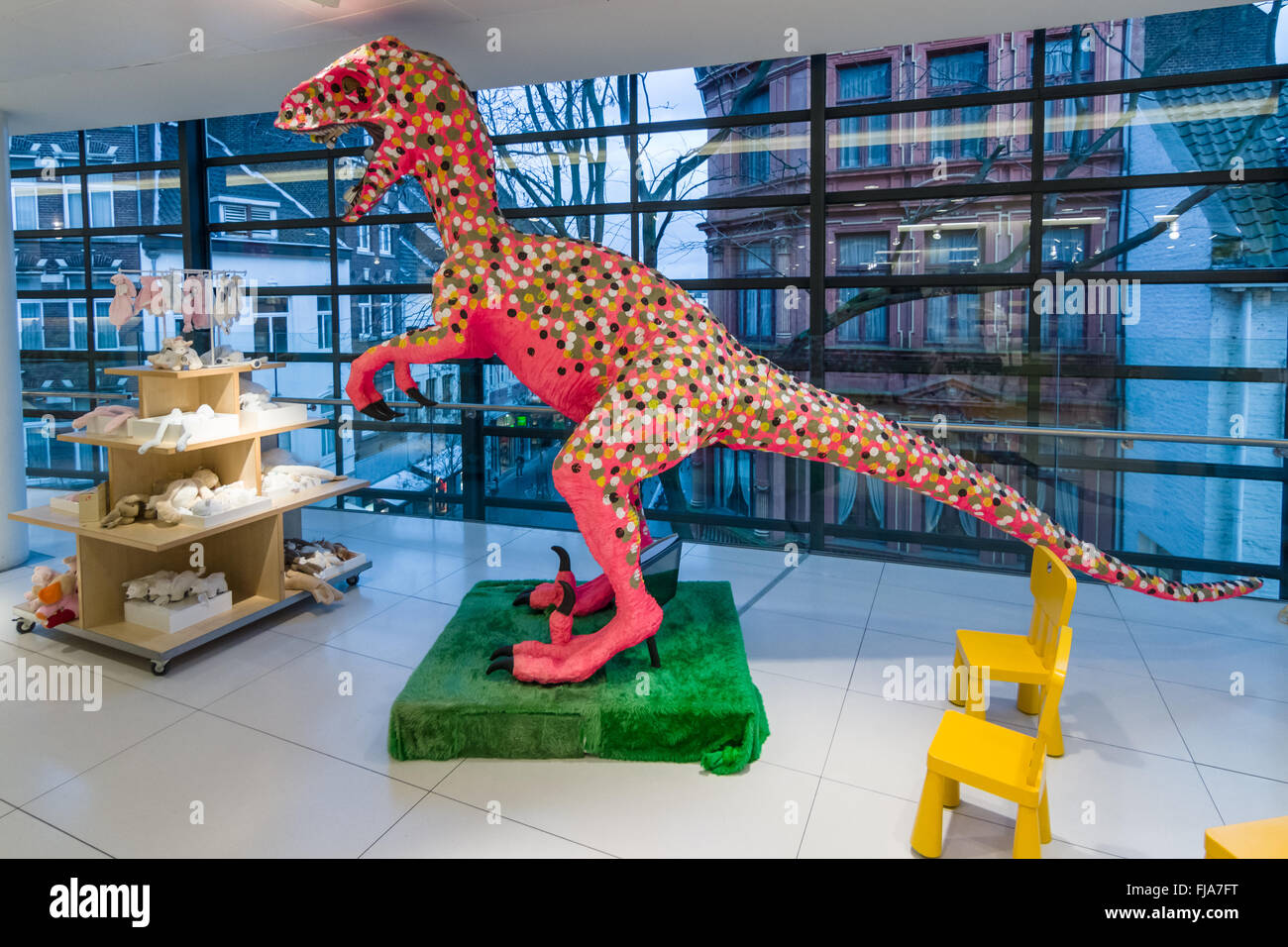 Model Dinosaur Tyrannosaurus rex in a shopping center, in the children ...