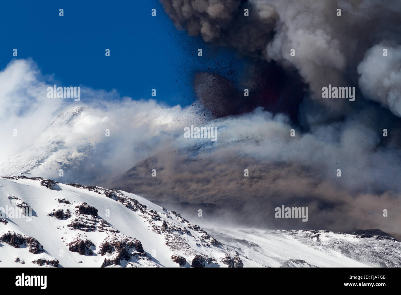 Volcano Etna eruption Stock Photo - Alamy
