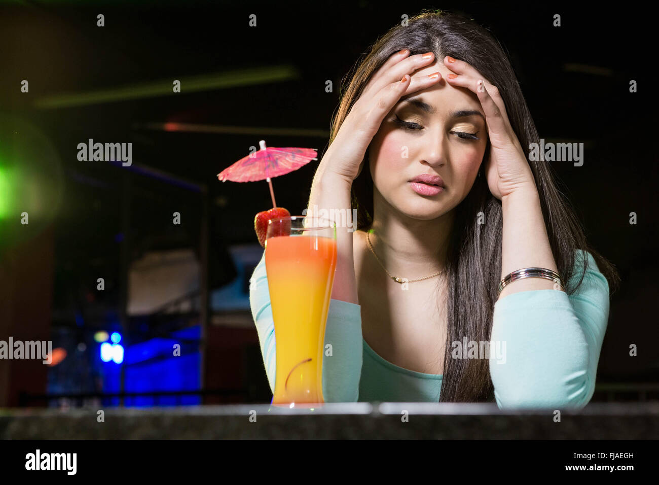 Sad woman counter hi-res stock photography and images - Alamy