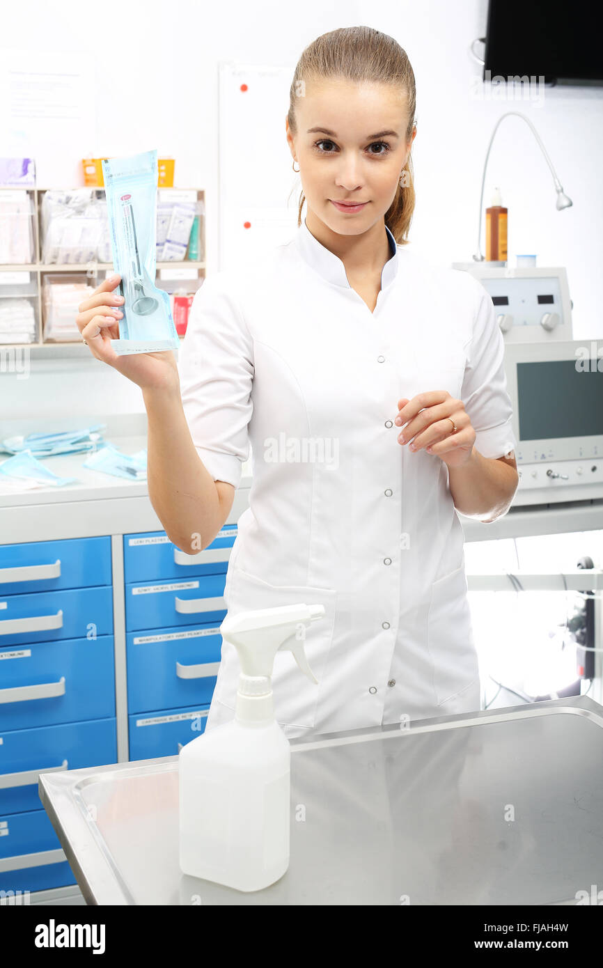 Anesthesiology hi-res stock photography and images - Alamy