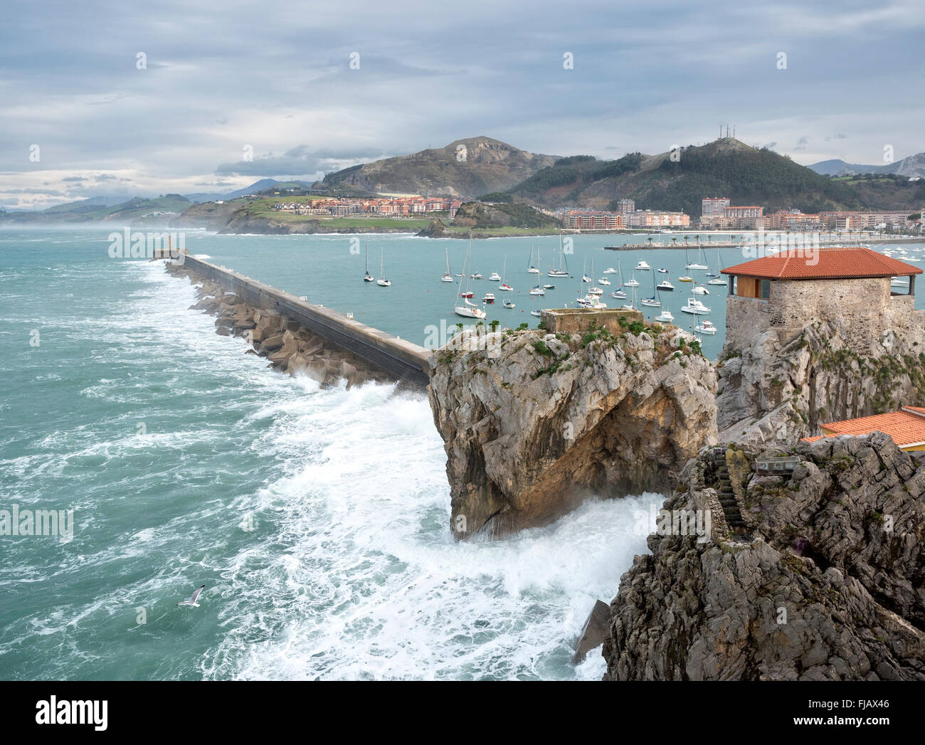 Urdiales hi-res stock photography and images - Alamy